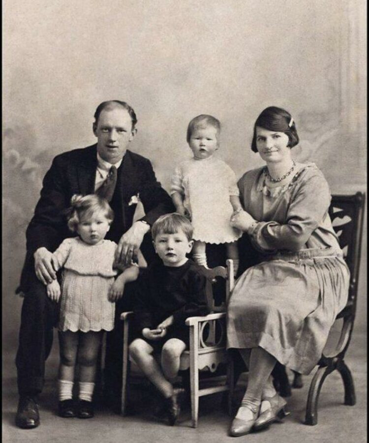 Common German Last Names 1940s